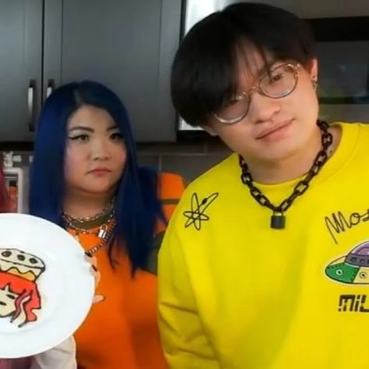 Funneh protecting Rainbow's pancake from Allen who's acting like he's ...