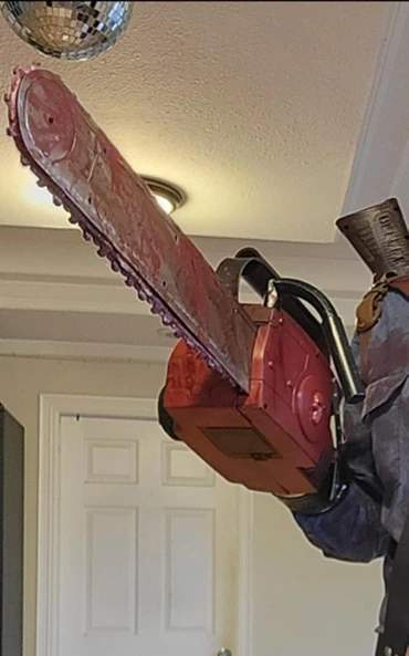 WHICH ICONIC HORROR WEAPON WOULD YOU CHOOSE? (As your own) | Fandom