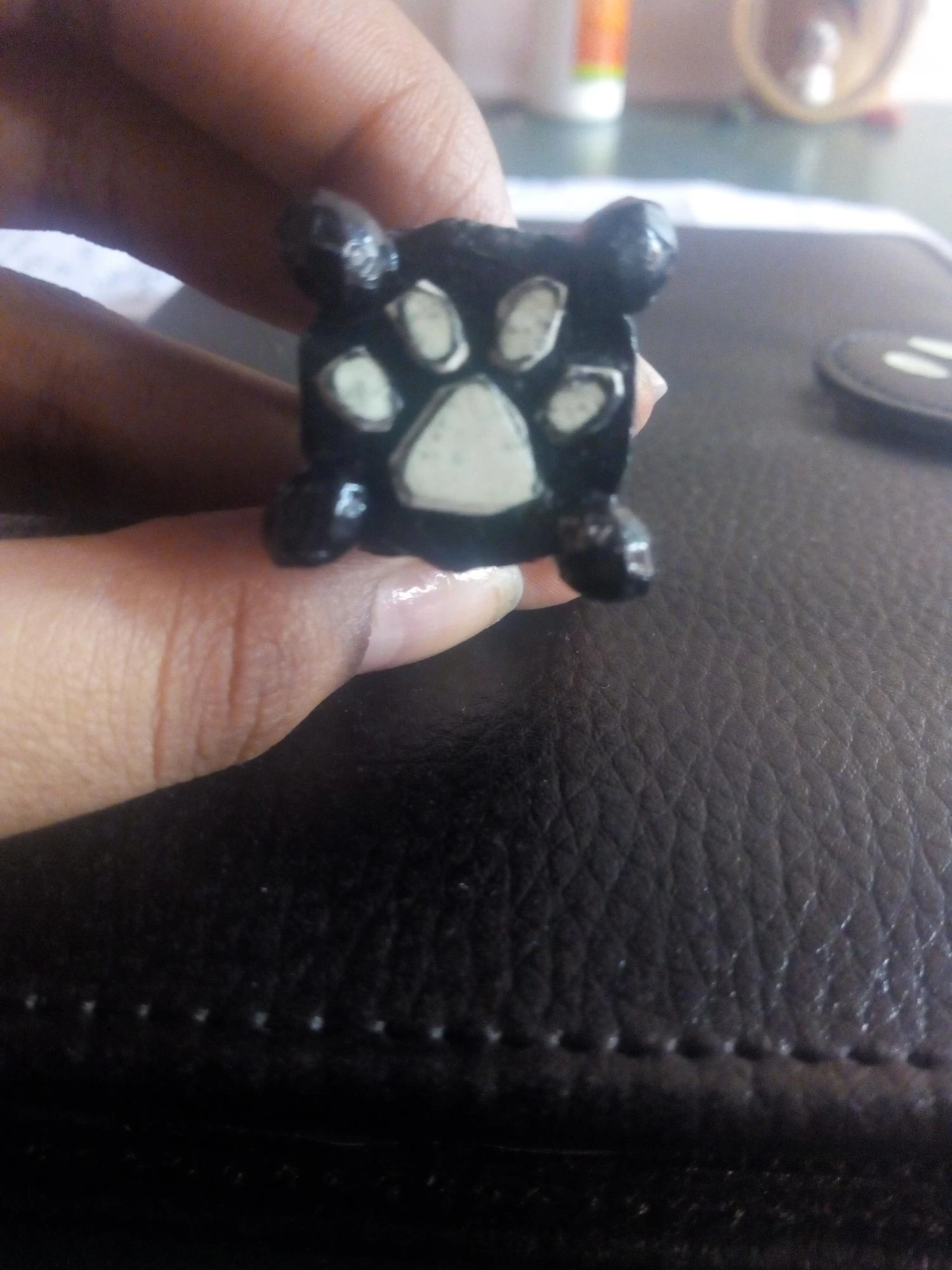 Plagg claws out! | Fandom