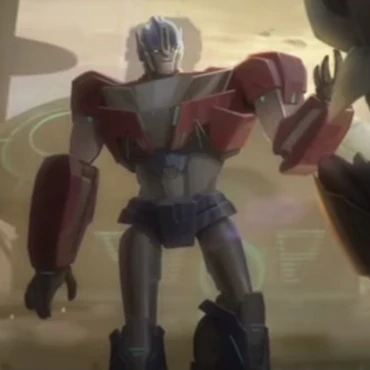 Optimus Prime (TF1|Protoform) VS Orion Pax (TFP) | Fandom