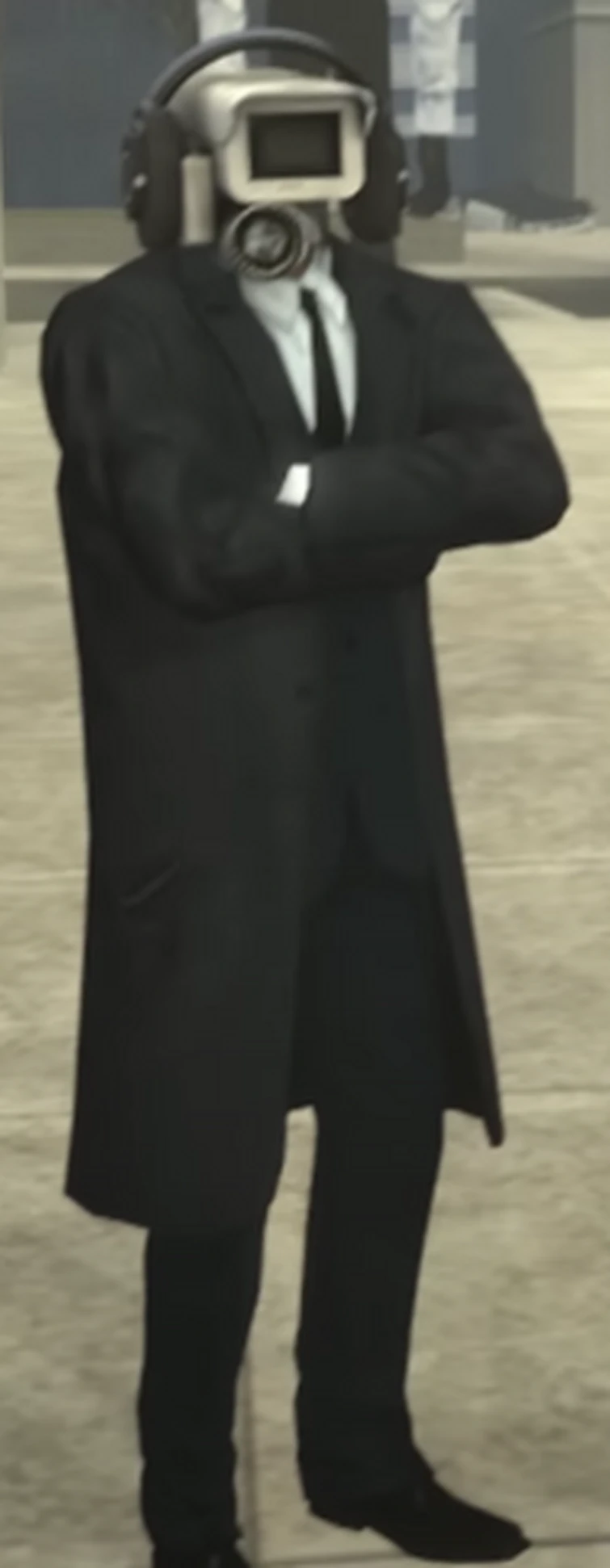 Dark Blue Suited Cameraman Really deserves to be in minor characters ...