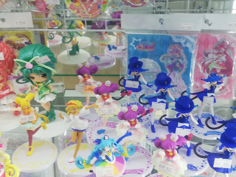 I took some photos at a used Pretty Cure goods specialty store in Akihabara, Tokyo. | Fandom