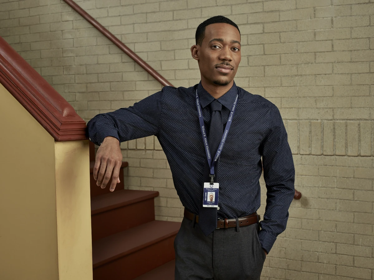 Gregory Eddie/Gallery | Abbott Elementary Wiki | Fandom
