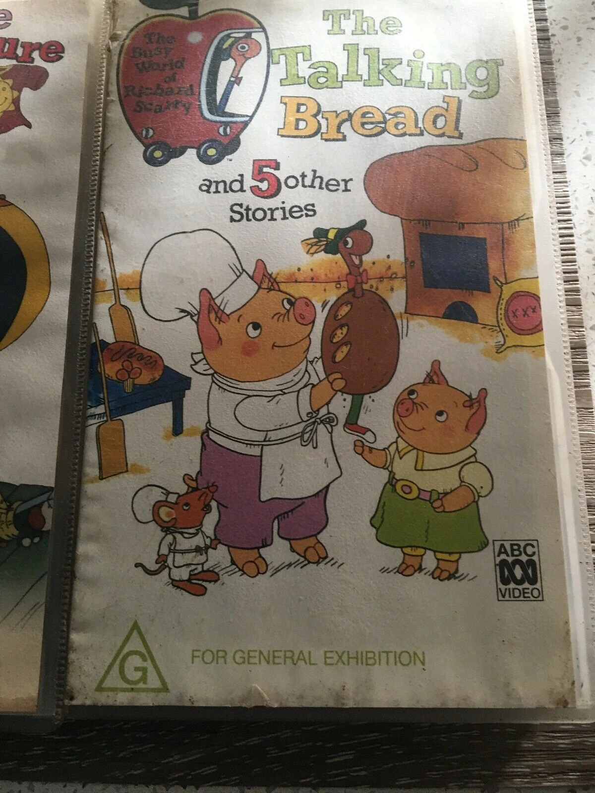 The Busy World of Richard Scarry - The Talking Bread | ABC For Kids ...