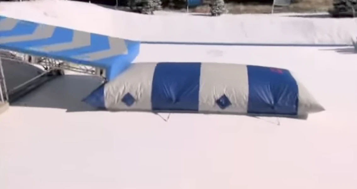 Winter Burr Blob | Wipeout Wiki | Fandom