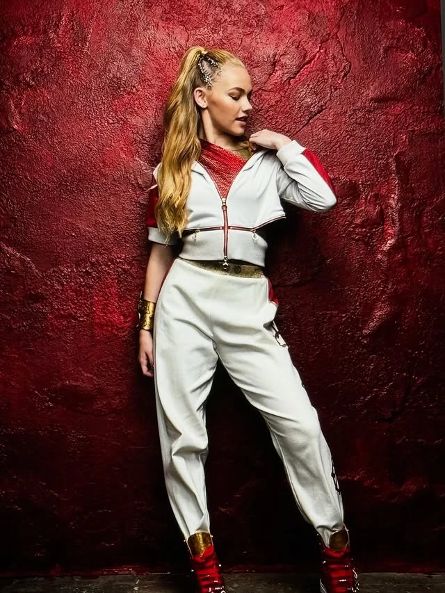 Nova Bright | ABitRandom Wiki | Fandom
