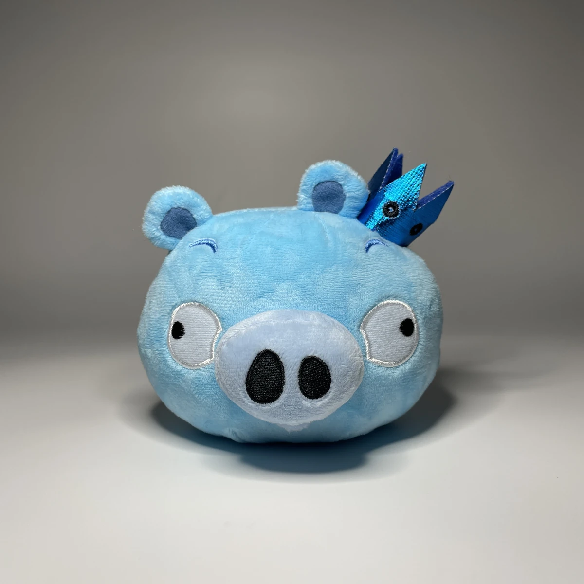 Frozen King Pig (Commonwealth Toys) | Angry Birds Plush Wiki | Fandom