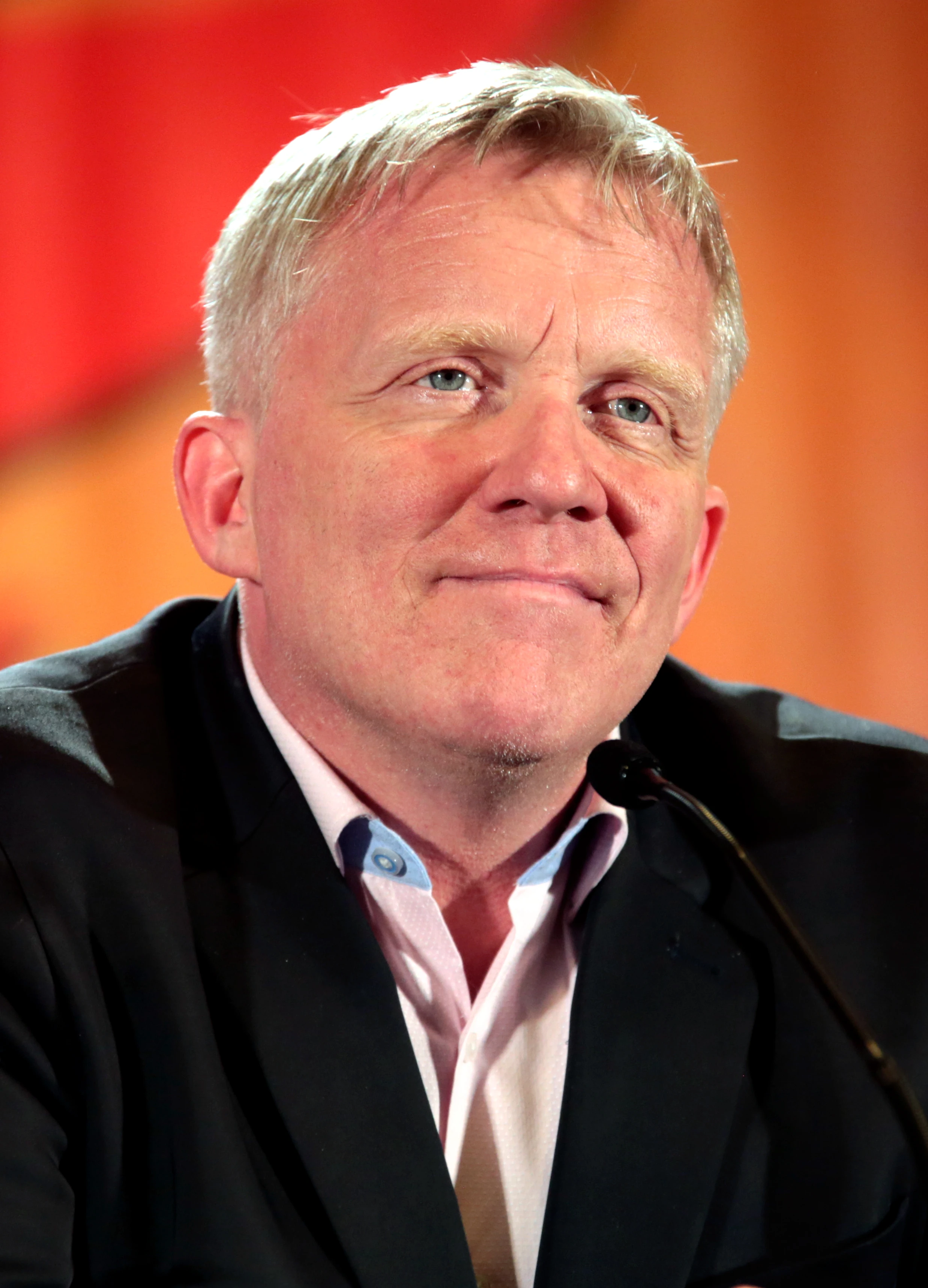Anthony Michael Hall 1999