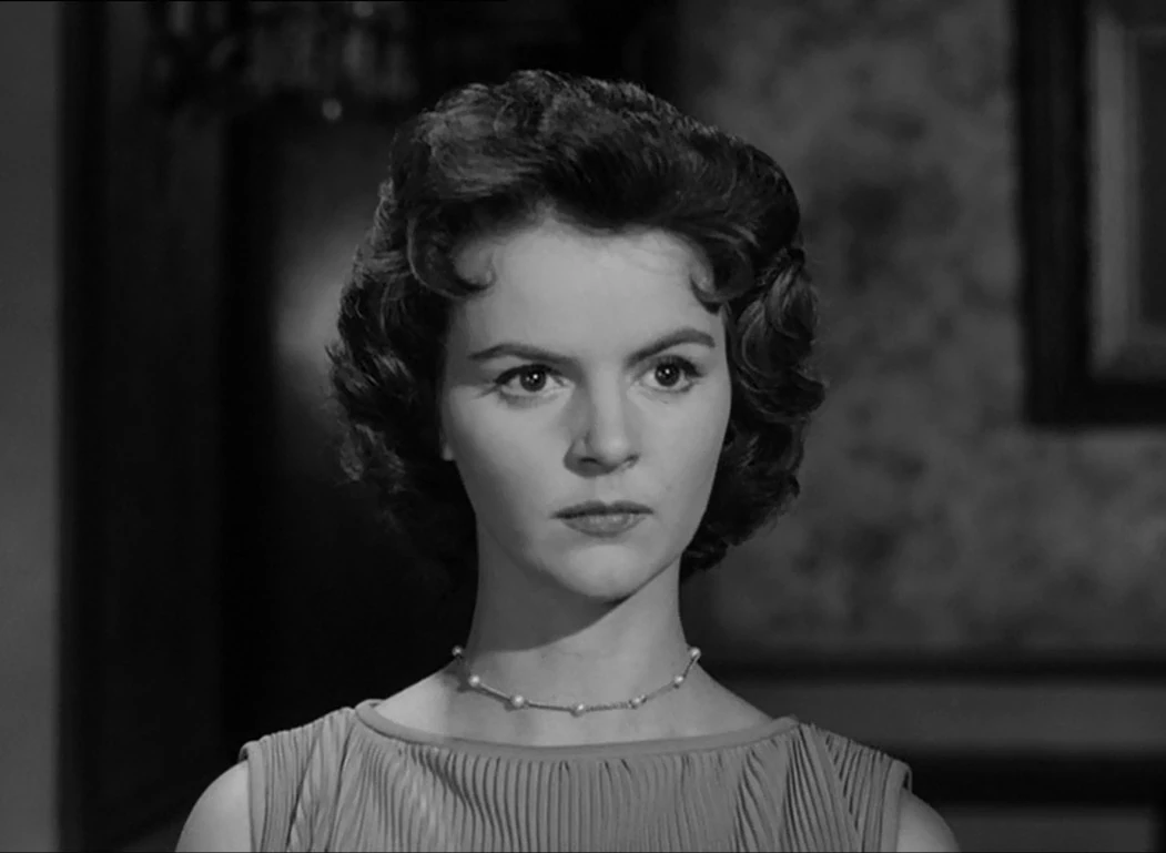 Nora Manning | Absolute Horror Wiki | Fandom