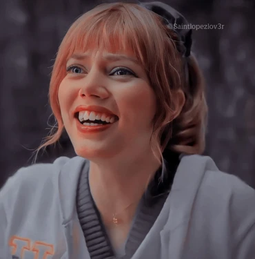 Chrissy or Max | Fandom