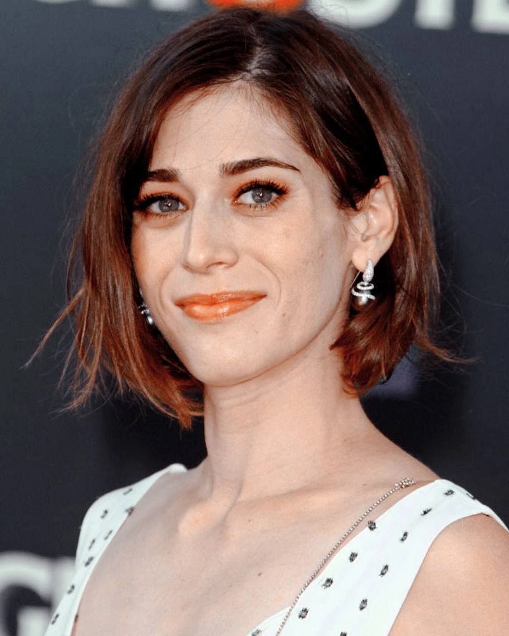 Lizzy Caplan | Wiki ActorsWiki | Fandom