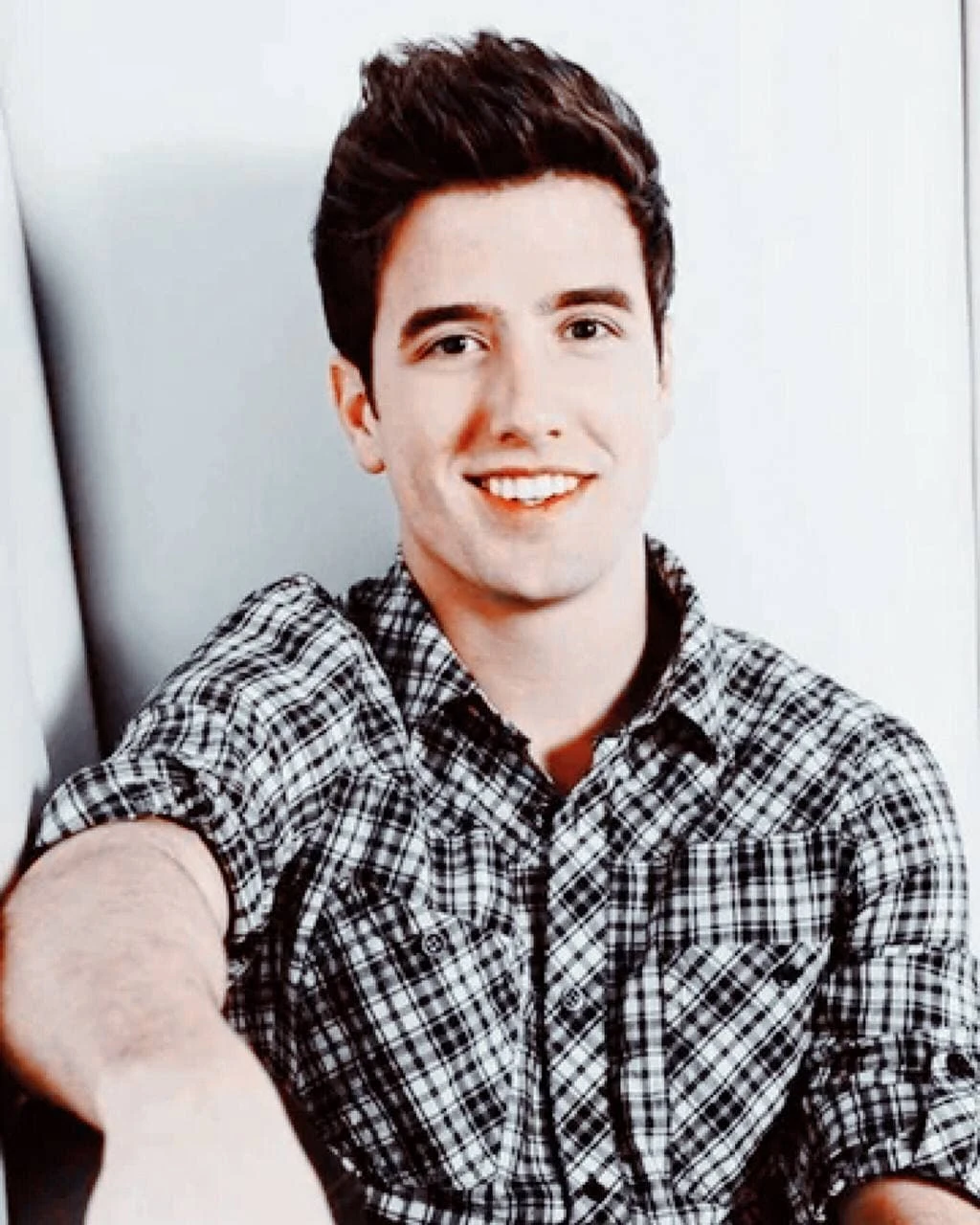 Logan Henderson | Wiki ActorsWiki | Fandom
