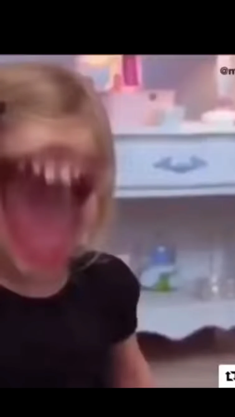 i love to get in sparkly dresses | Fandom