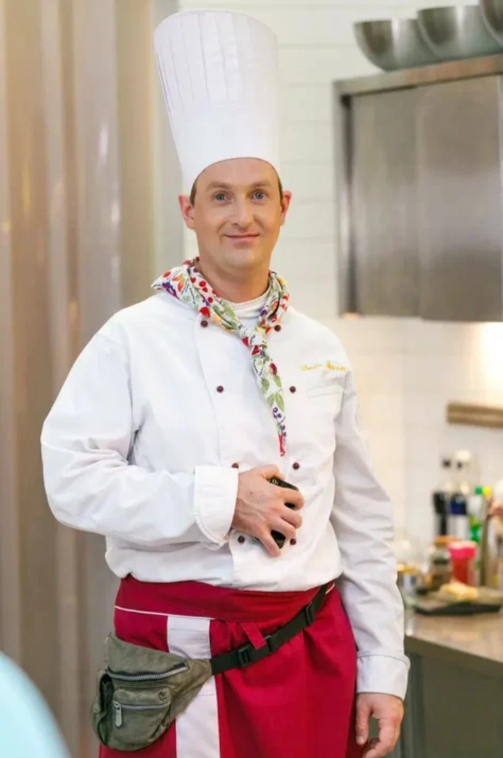 Louie (Kitchen) | Fandom