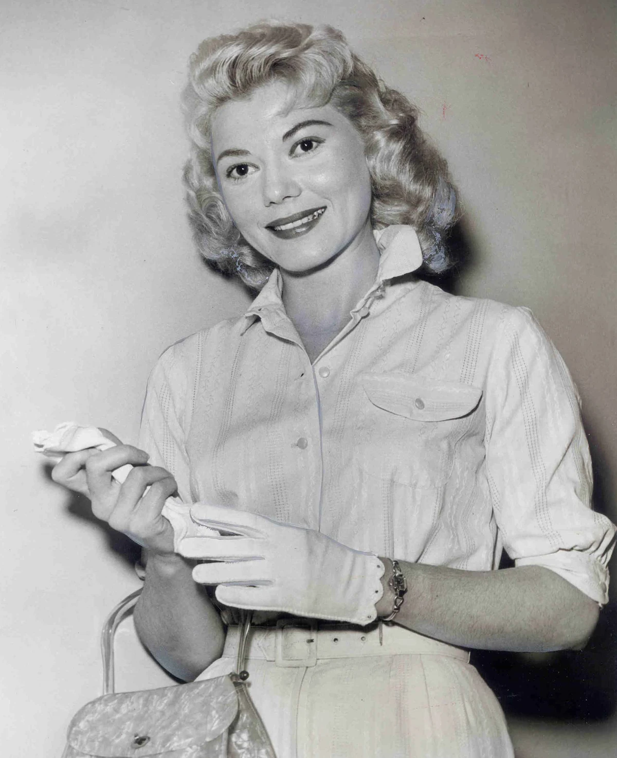 Laurie Mitchell | Addams Family Wiki | Fandom