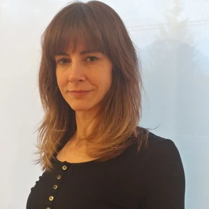 Saskia Gould | Addams Family Wiki | Fandom