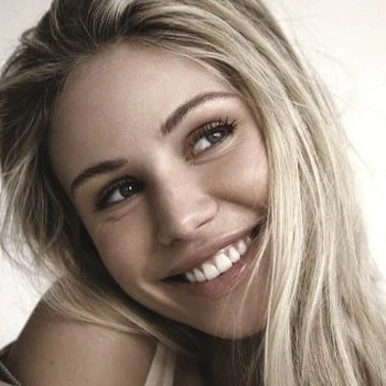 Daisy Calloway | Addictedseries Wikia | Fandom