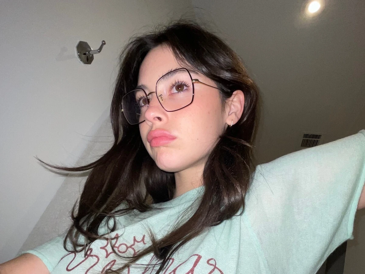 Willow Moore | Addictedseries Wikia | Fandom