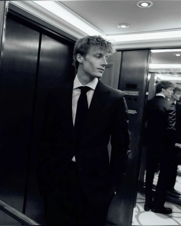 Charlie Cobalt | Addictedseries Wikia | Fandom