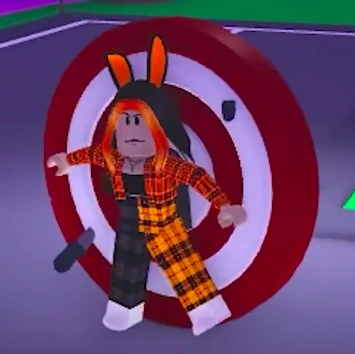 Throwing Knife Target | Adopt Me! Wiki | Fandom