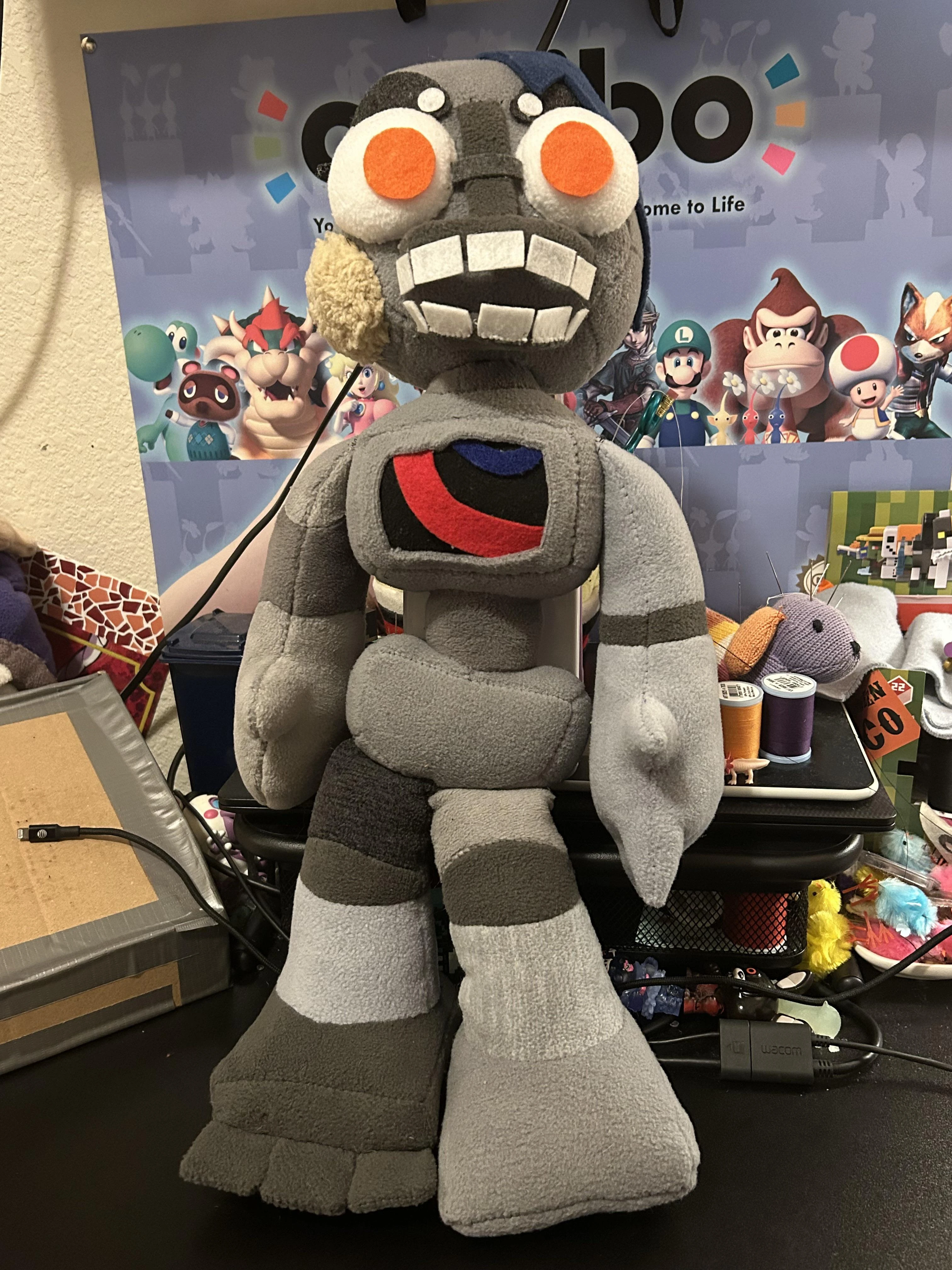 BRO GUYS MY FRIEND JUST SENT ME SOME NEW FNAF MERCH HE SAW ON TWITTER ...