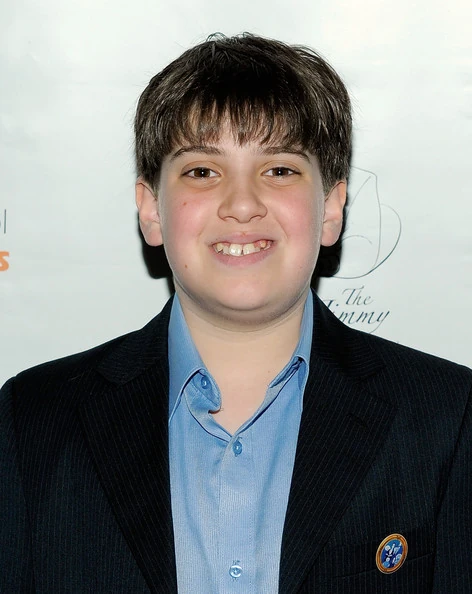 Adam Riegler | Wiki Musical A Família Addams | Fandom