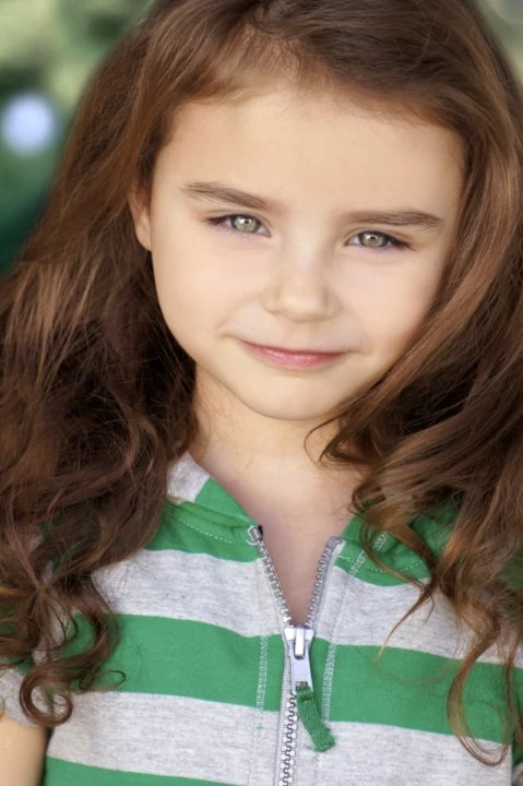 Nina Vasque | After Breaking Dawn Saga Wiki | Fandom