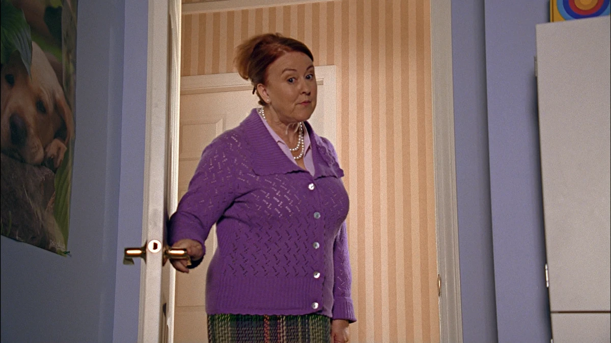 Mrs. Niggles | Air Bud Wiki | Fandom