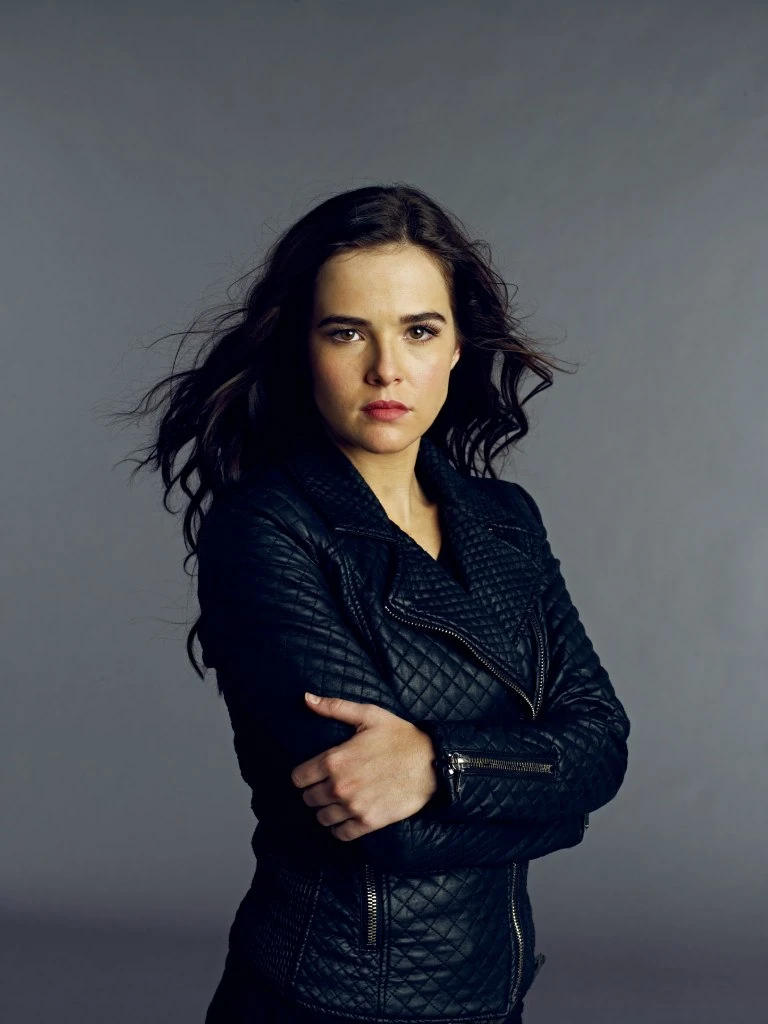 Rose Hathaway | Akademia Wampirów Wiki | Fandom