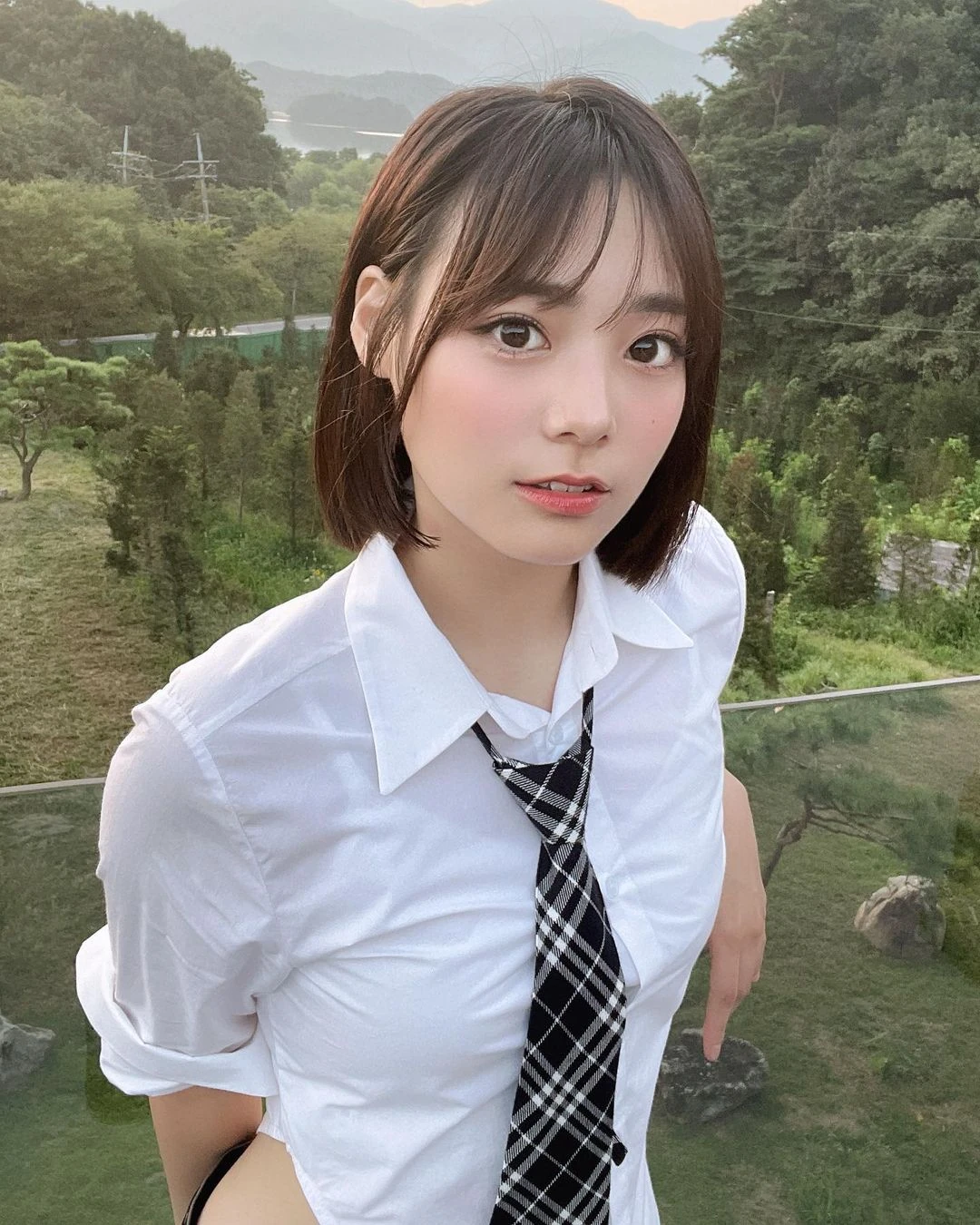 Lee Si Yeon Before After