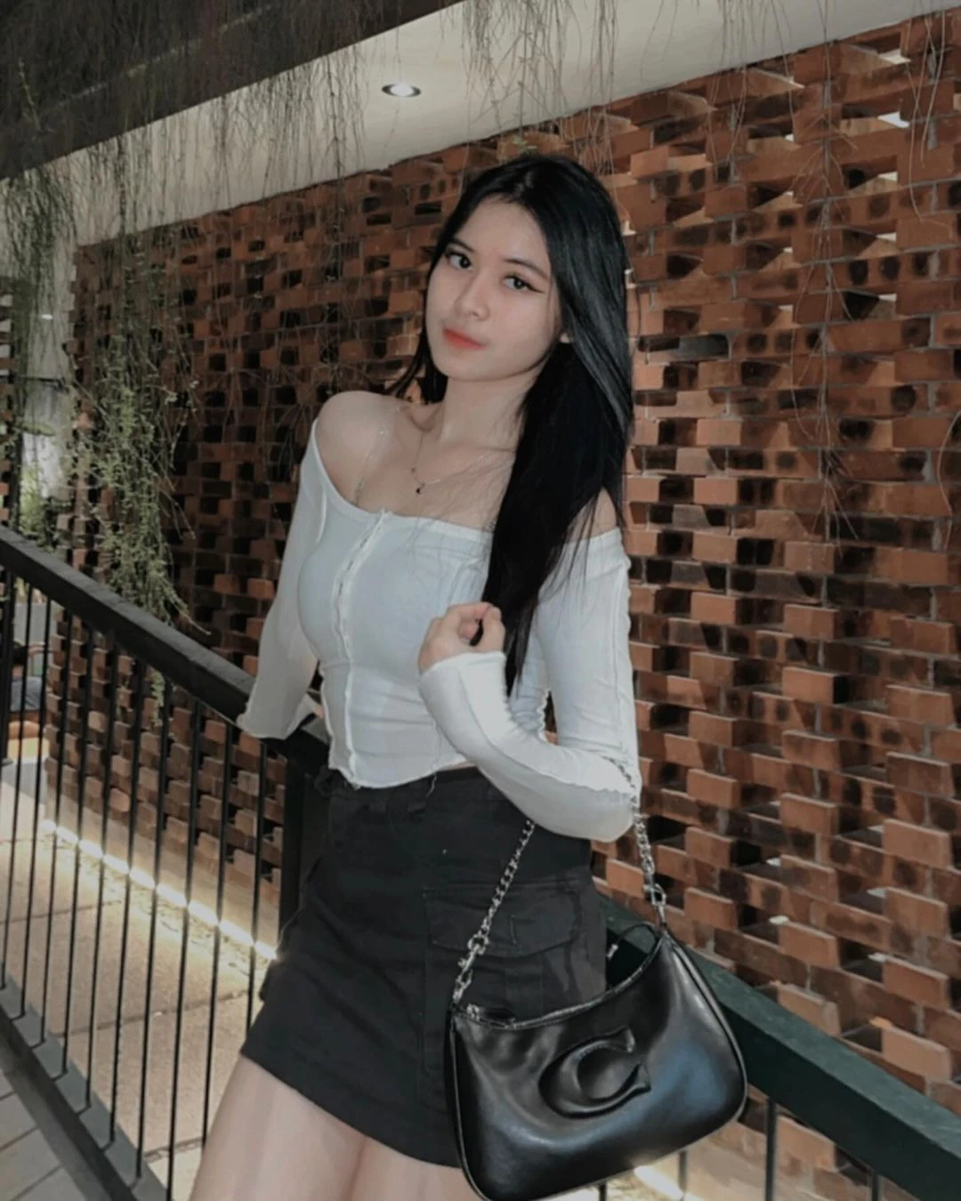 Viona Fadrin | AKB48 Wiki | Fandom