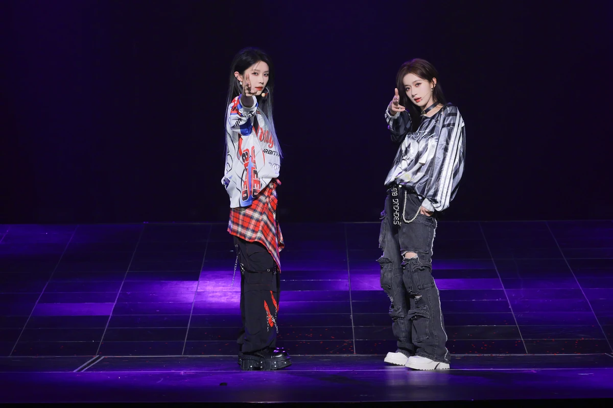 Revolver (SNH48 Song) | AKB48 Wiki | Fandom