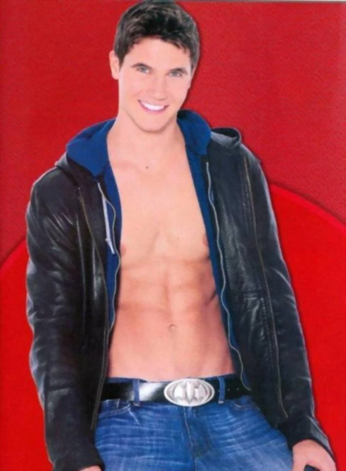 Robbie Amell | Alcatraz Wiki | Fandom