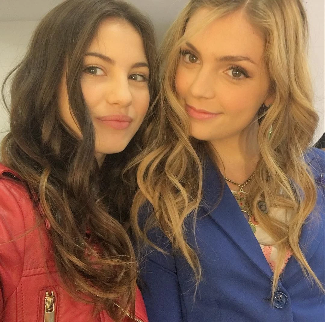 Giulia Guerrini/Gallery/Small Group | Alex & Co. Wiki | Fandom