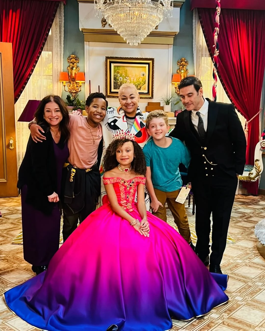 Pilot | Alice in the Palace Wiki | Fandom