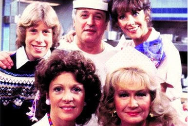 Cast Of Alice Tv Series