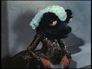 Frog-Footman | Alice in Wonderland Wiki | Fandom