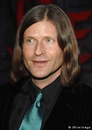 Crispin Glover | Alice in Wonderland Wiki | Fandom
