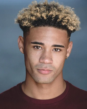 Darragh Hand | Alice Oseman Universe Wiki | Fandom