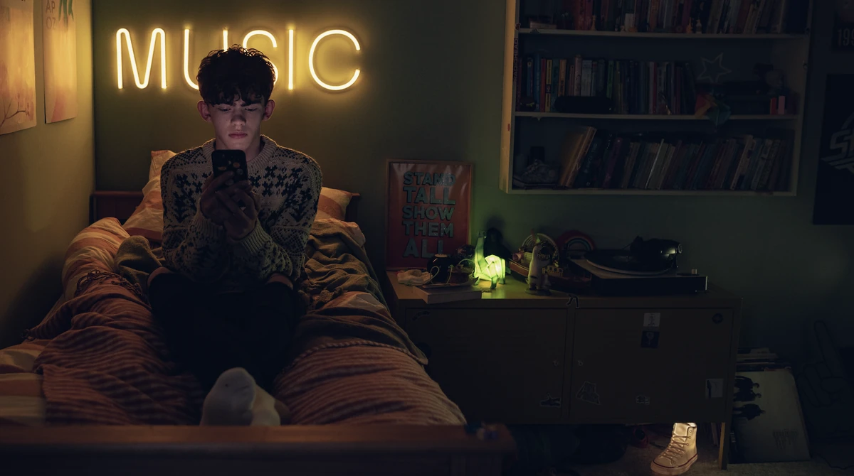 Charlie Spring | Heartstopper Wiki | Fandom