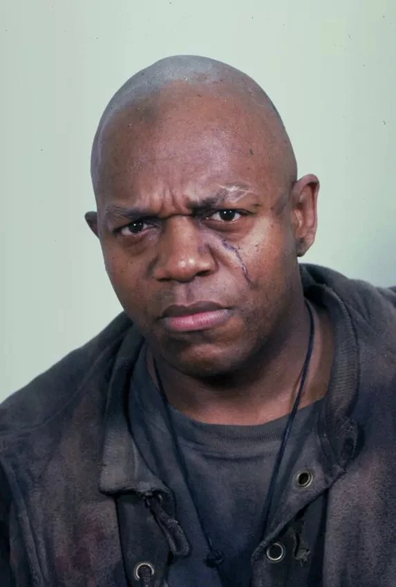 Leonard Dillon | Alien Anthology Wiki | Fandom