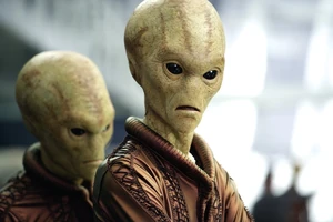 Unidentified big-headed species (Men In Black II) | Alien Species | Fandom