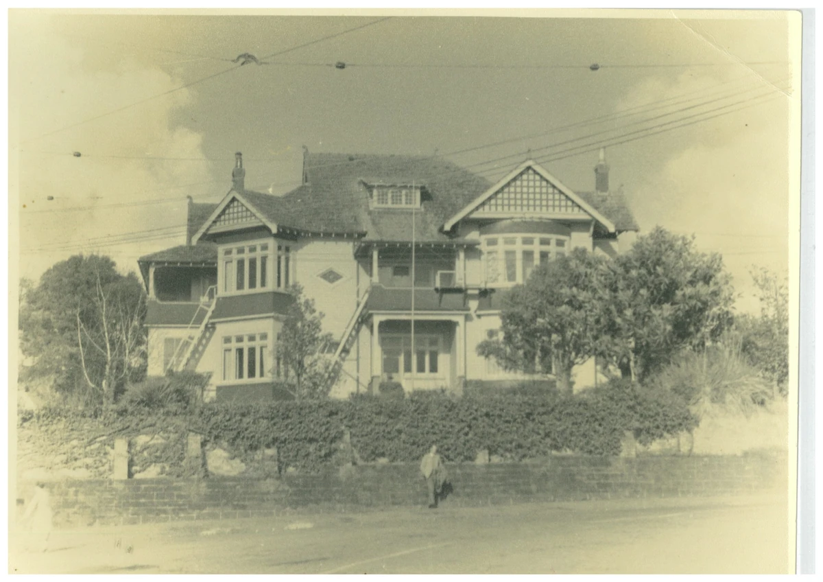 The Lake House | Aliens in the Attic Wiki | Fandom