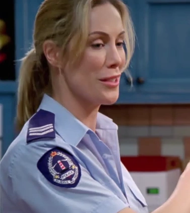 Olivia Mitchell | Alien Surf Girls Wiki | Fandom