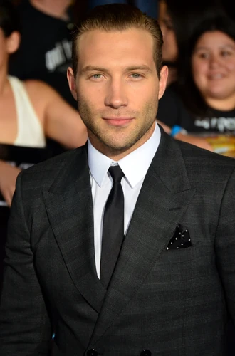 Jai Courtney | Alita: Battle Angel Wiki | Fandom