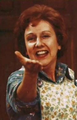 Edith Bunker | All in the Family TV show Wiki | Fandom