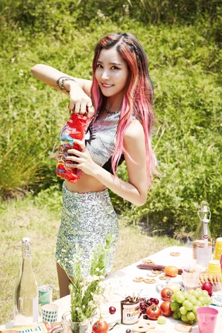 Yoo Young | Wiki Kpopidols | Fandom