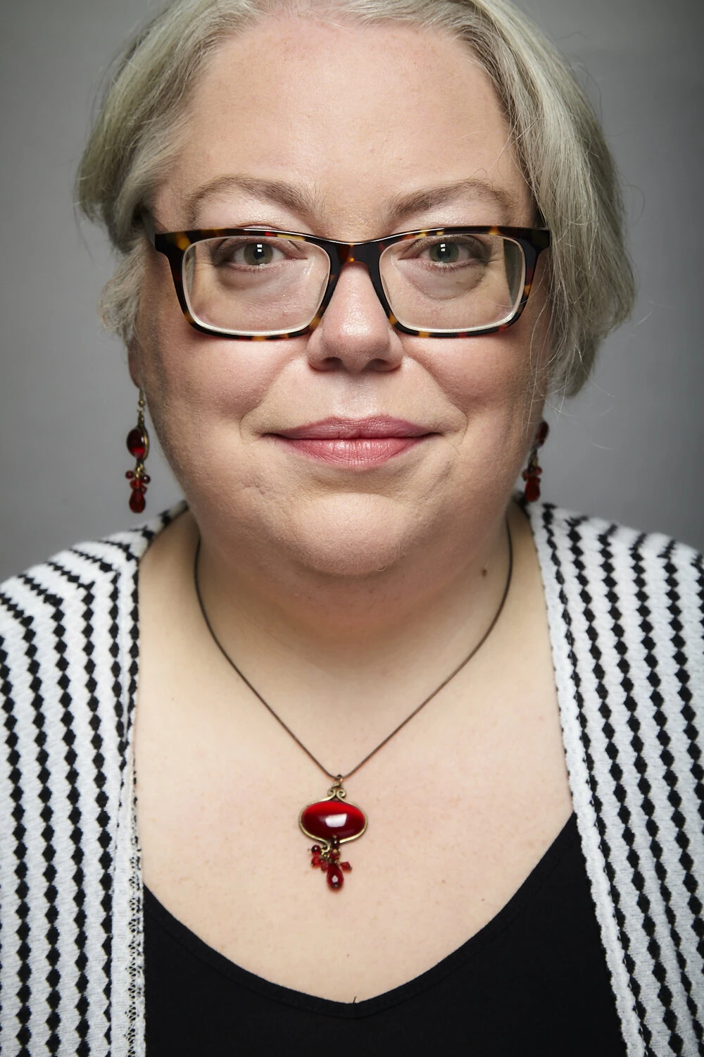 Lisa Holdsworth | Wiki Le Livre perdu des sortilèges | Fandom