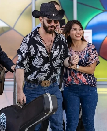 August Crowe | Almost Paradise Wiki | Fandom