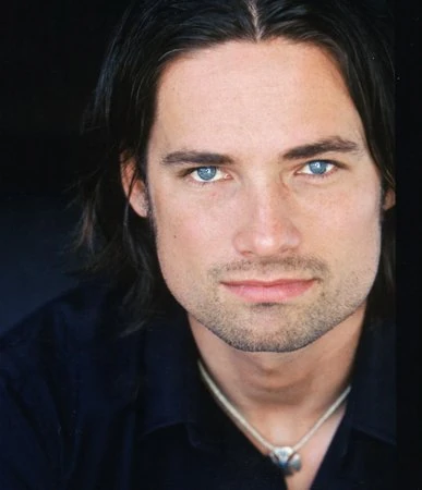 Warren Christie | Alphas Wiki | Fandom